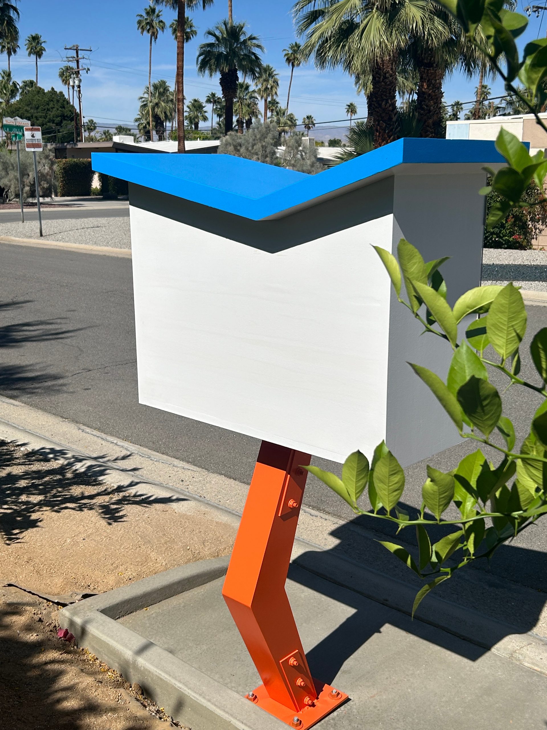 Books and Beauty: One of the Valley’s Newest Little Free Libraries ...
